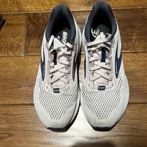 Brooks | Shoes | Brooks Pink Ish Running Shoes | Poshmark